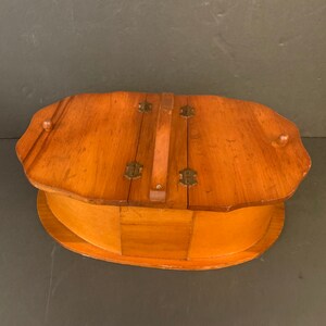 Vintage Wood Sewing Box Thread Lid Handle Oval Scalloped Edge - Etsy