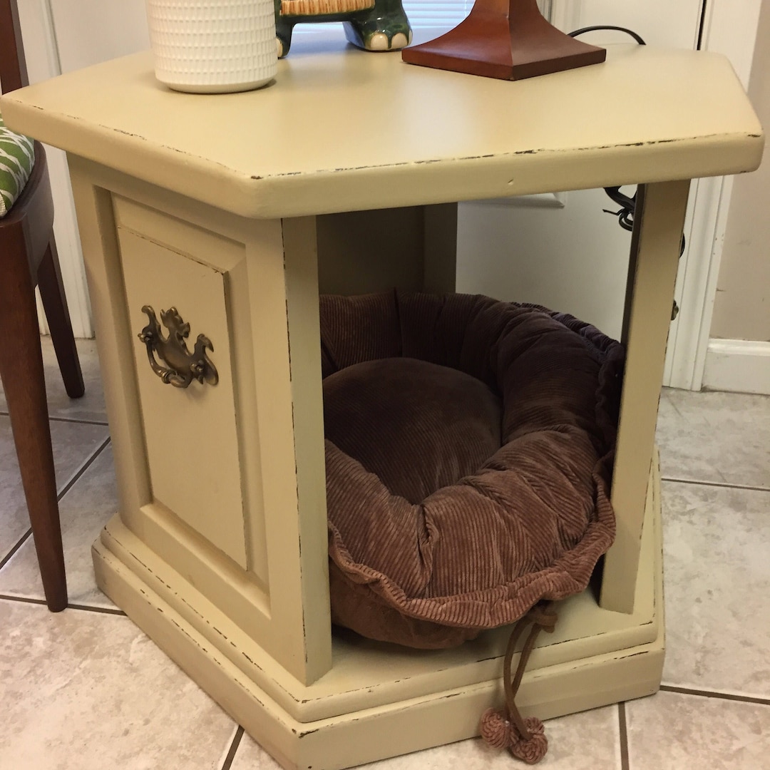 Vintage Wood Side End Table Dog/pet Bed Hand Painted Hexagon Nightstand ...