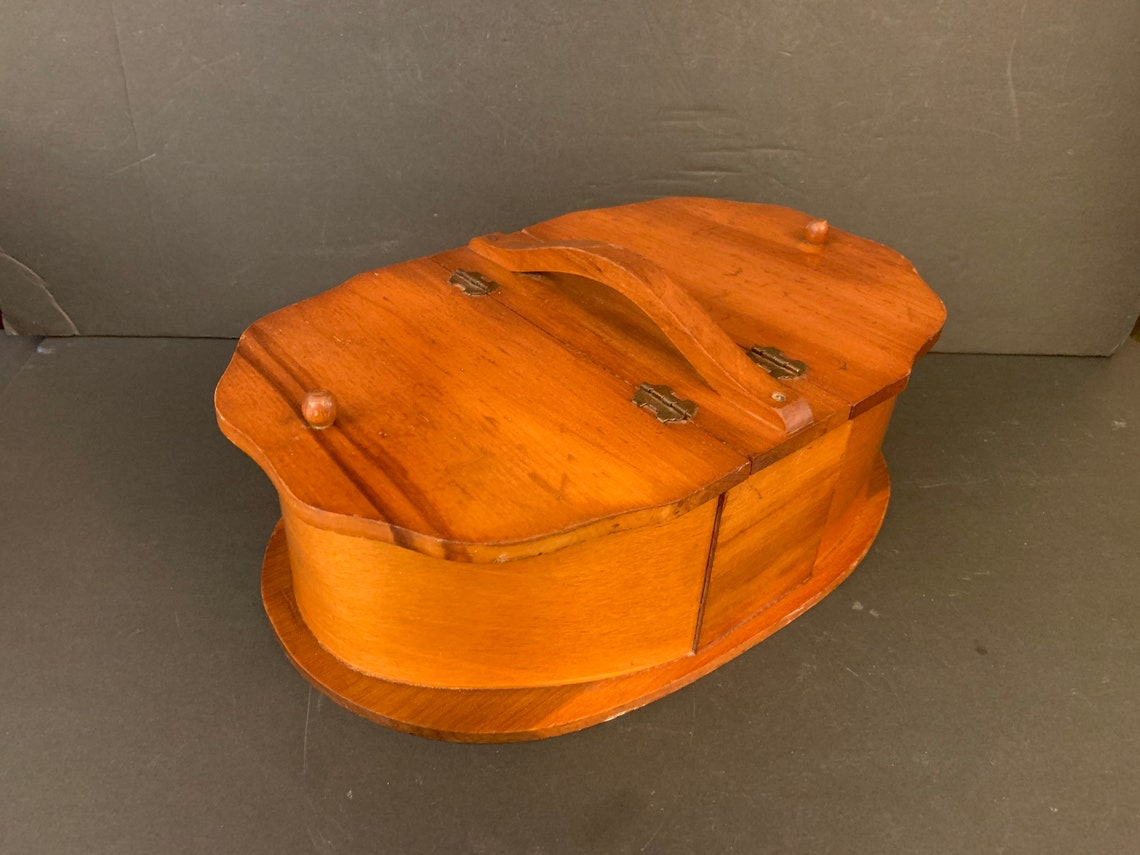 Vintage Wood Sewing Box Thread Lid Handle Oval Scalloped Edge - Etsy