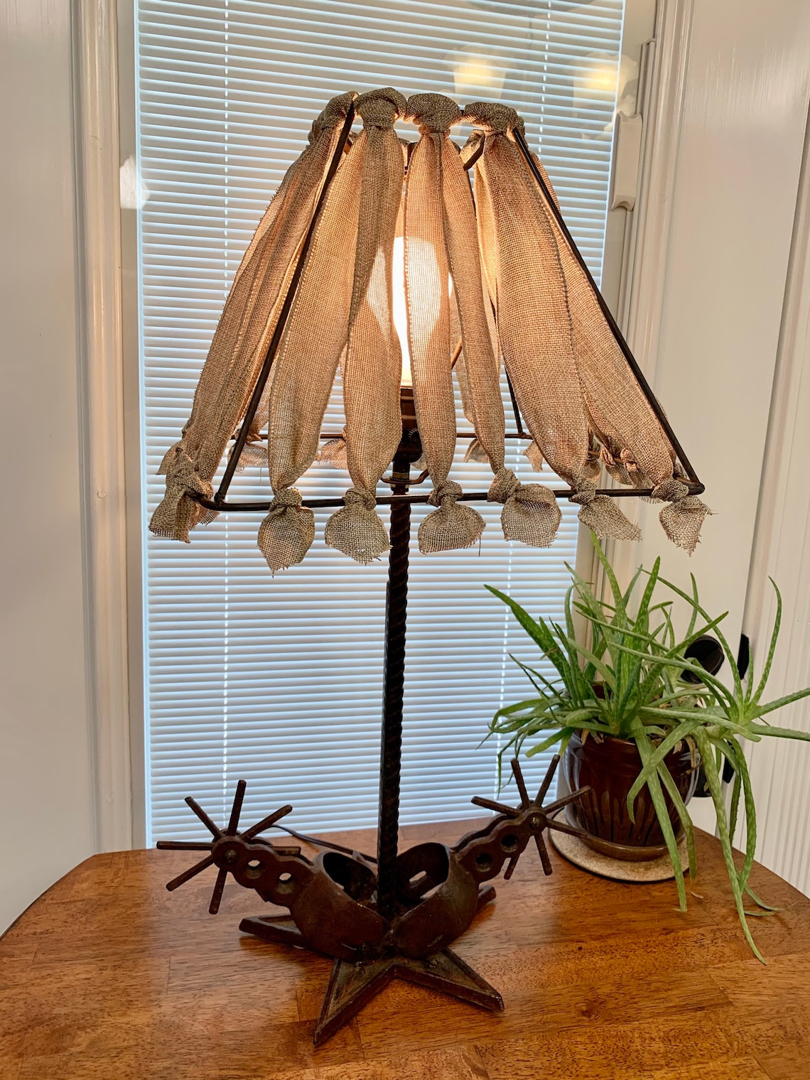 Vintage Rustic Iron Spur Rebar Table Lamp Western Cowboy Texas Star ...