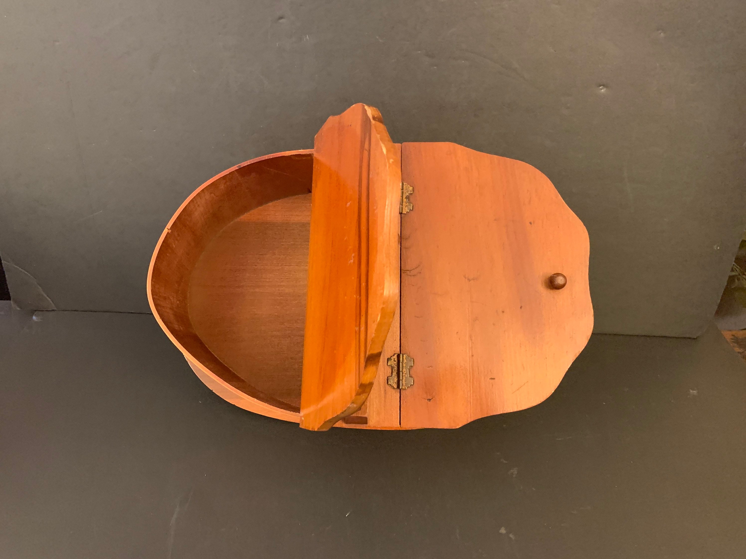 Vintage Wood Sewing Box Thread Lid Handle Oval Scalloped Edge - Etsy