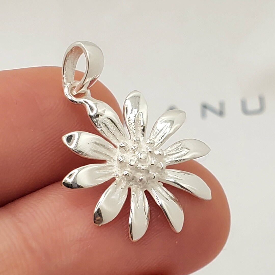 925 Sterling Silver Daisy Pendant Necklace Yoga Necklaces - Etsy