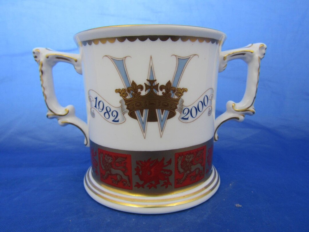 Royal Crown Derby Loving Cup Commemorating Prince William's 18th ...
