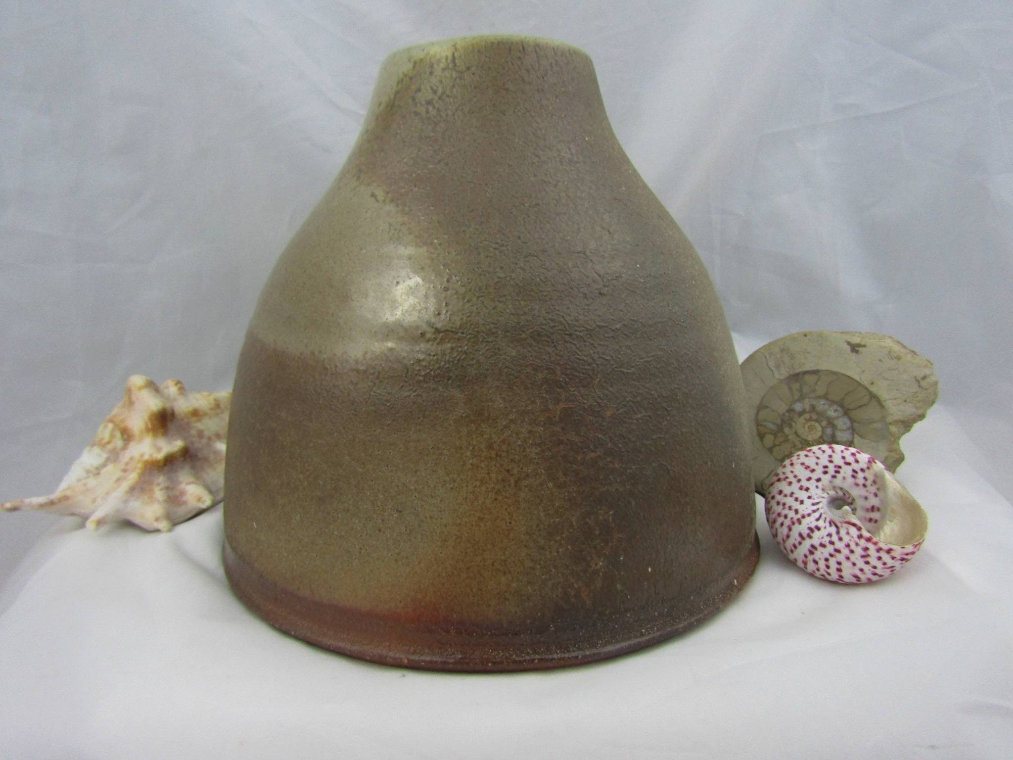 Studio Pottery Vase. Bell-shaped Vase by Tim Hurn Dorset. - Etsy UK