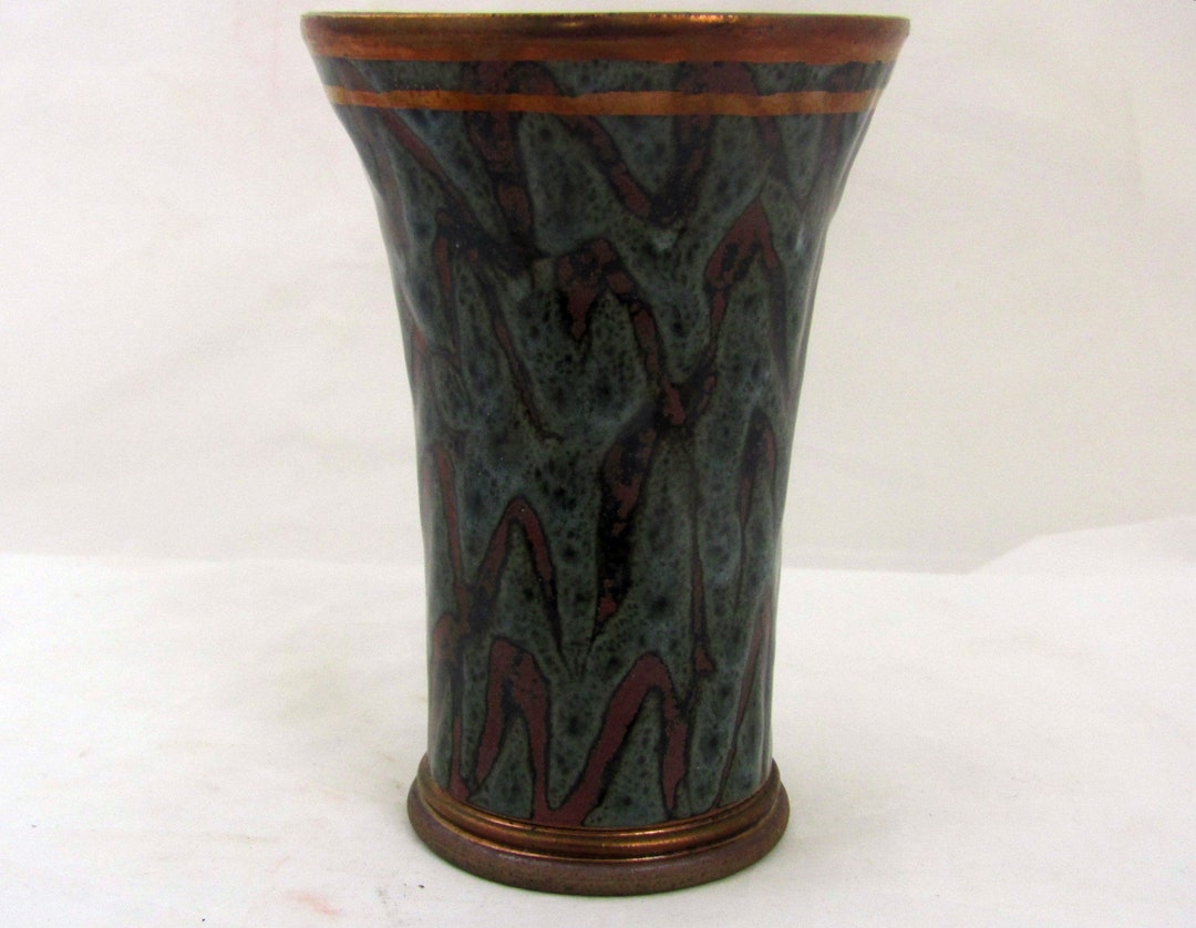 Studio Pottery Vase. Beaker Vase With Wave Pattern in a Speckled Blue ...