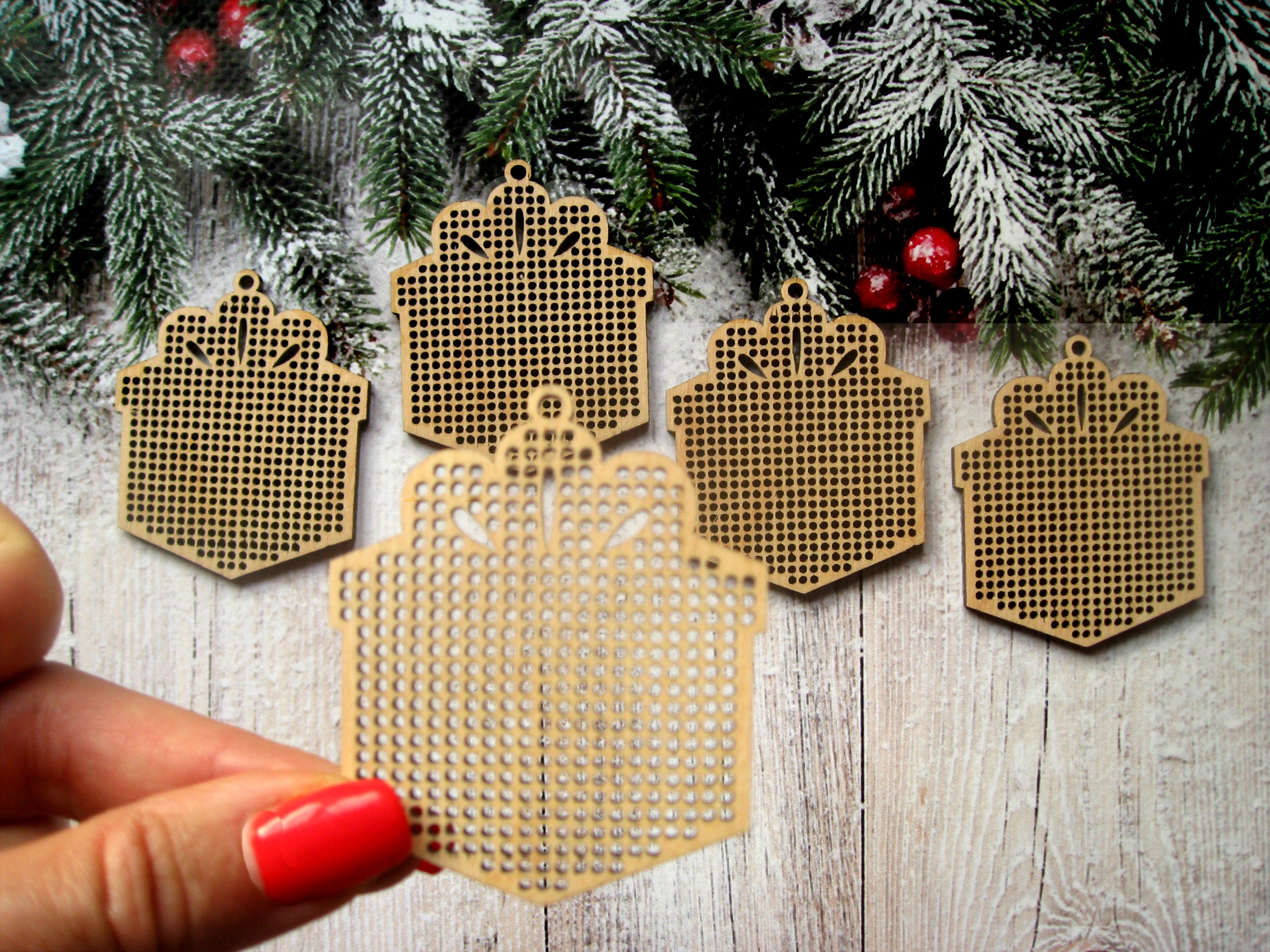 Christmas Gift Box Cross Stitch Blank, Wooden Cross Stitch Pendant ...