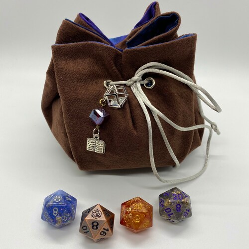 Hello bees Dice bag Dnd gifts Critical role bag Toys & Games Games ...