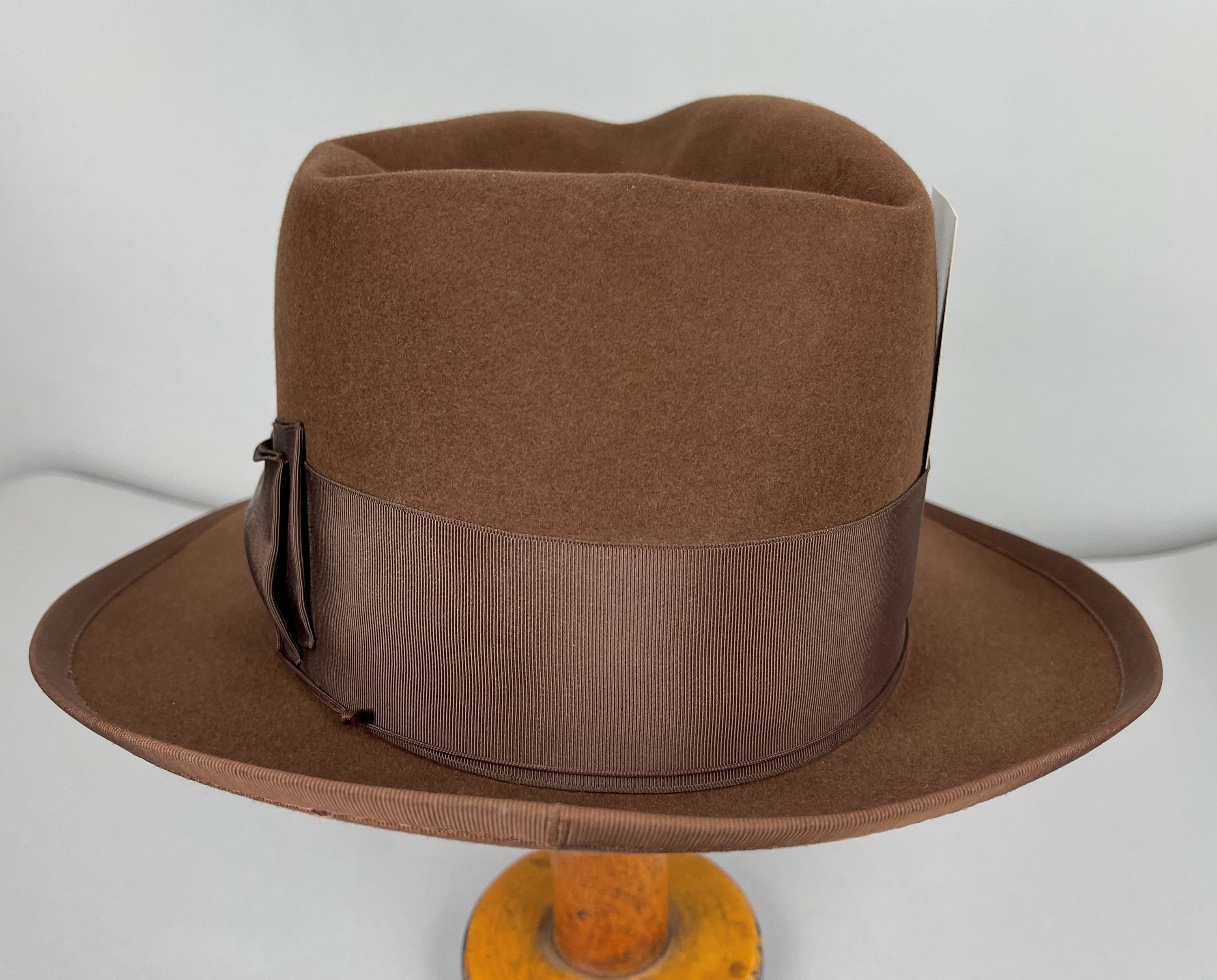1940s Gumshoe Fedora | Vintage 40s Milk Chocolate Brown Beaver Felt Ye ...