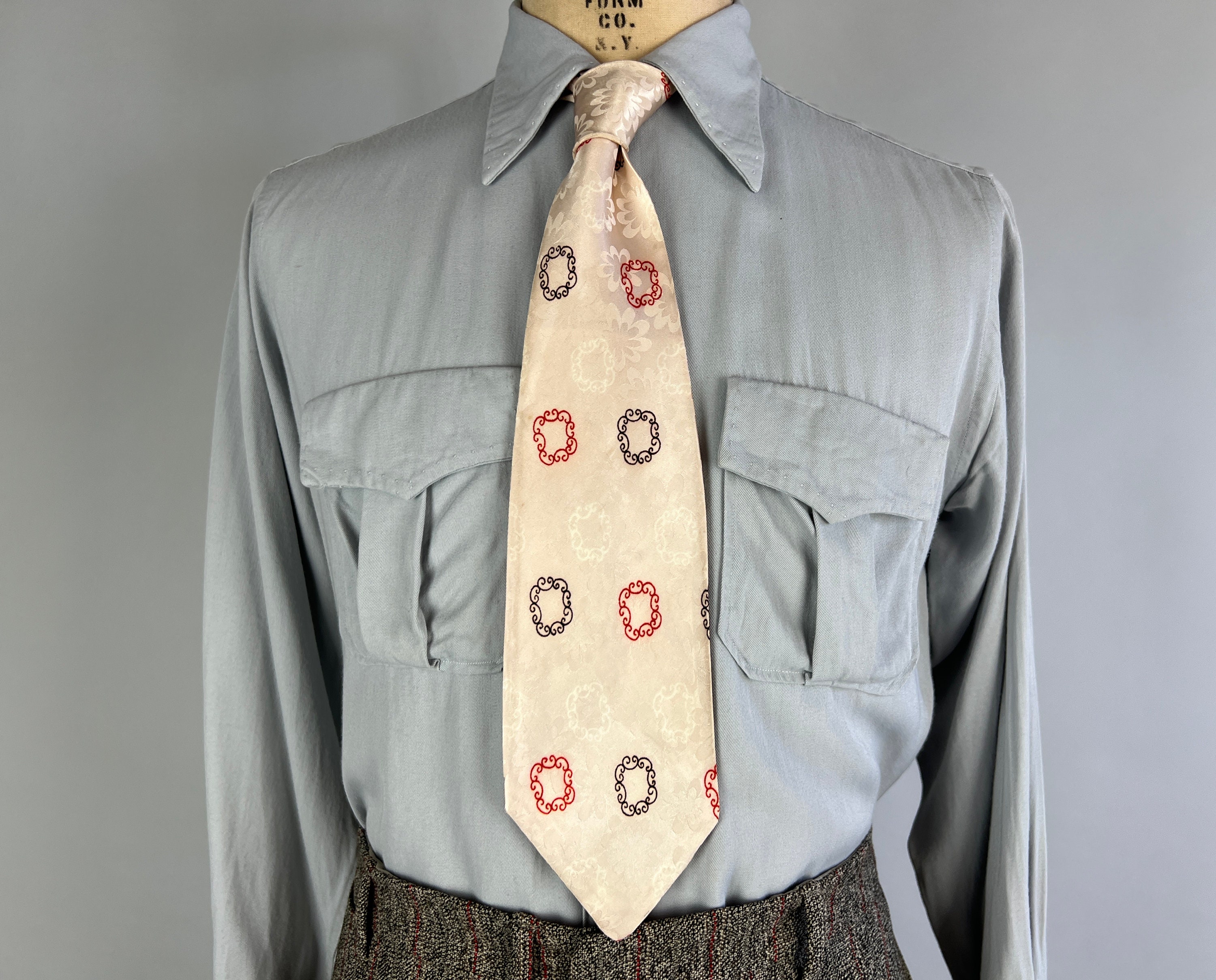 1940s Take A Picture Tie | Vintage 40s Cream Silk Brocade with Red and ...