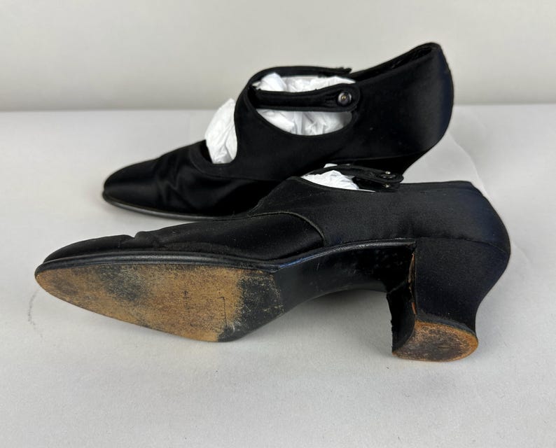 1920s Sassy Straps Mary Janes | Antique Vintage 20s Pointy Black Silk ...