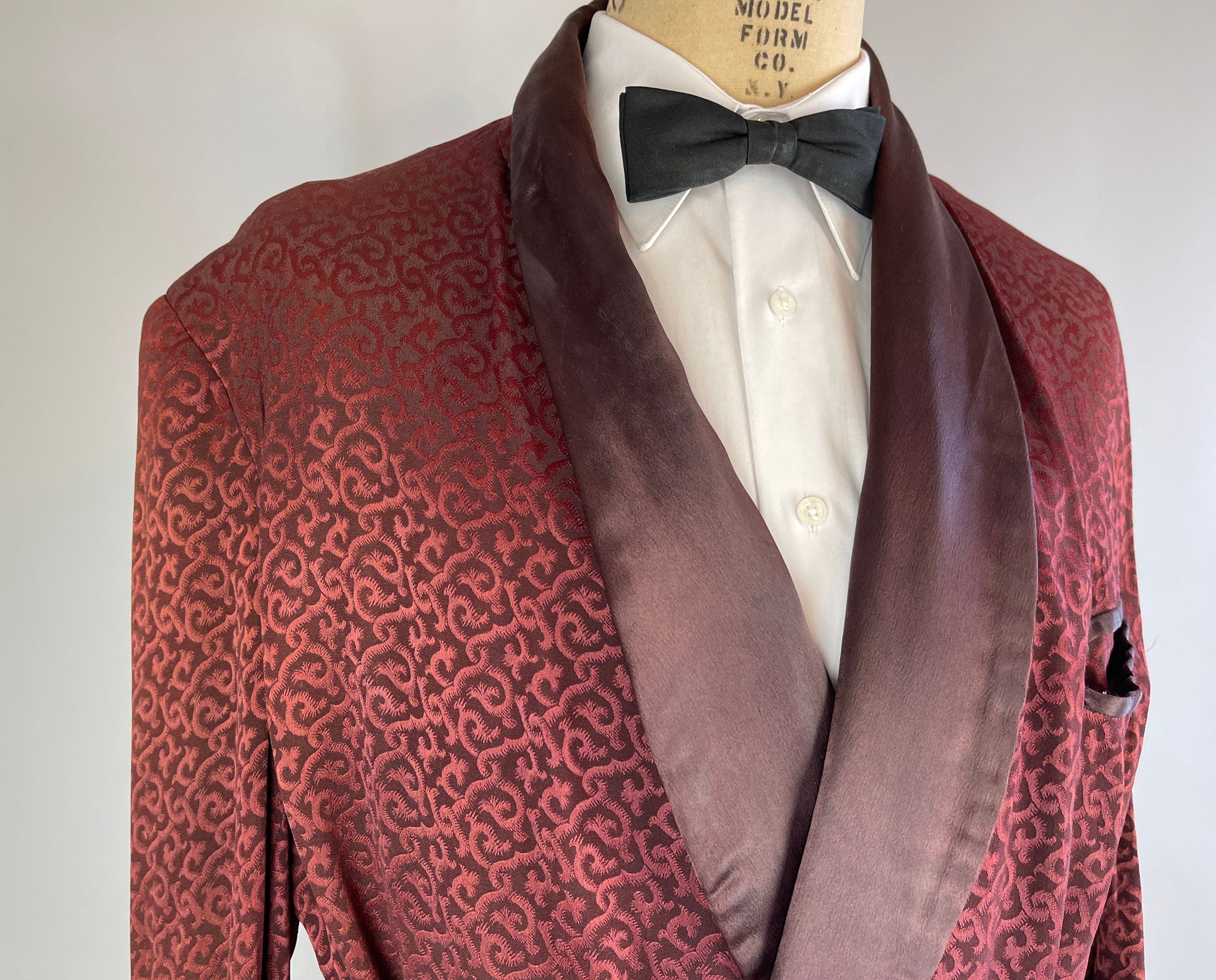 1940s Gilded Age Dressing Robe | Vintage 40s Amber Swirls Over Cinnamon ...