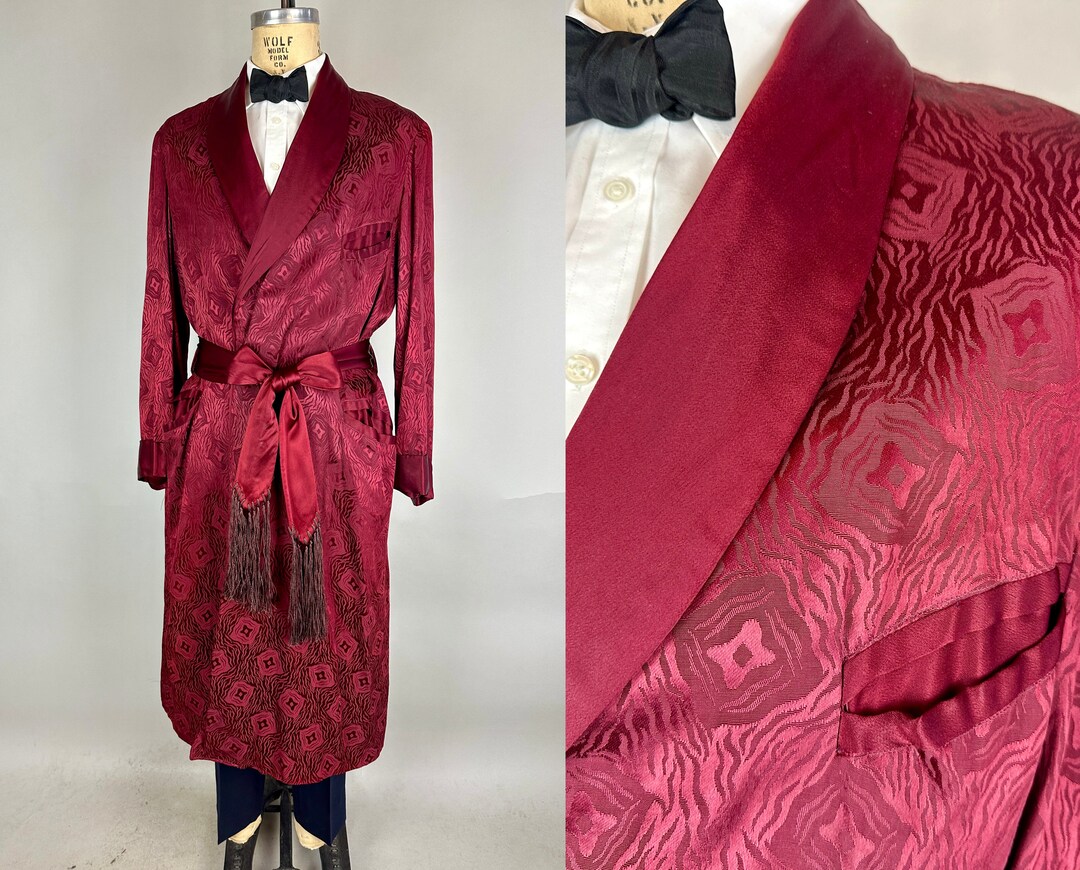 1940s Woodsy Wonder Robe | Vintage 40s Crimson Red Wood Grain Rayon ...