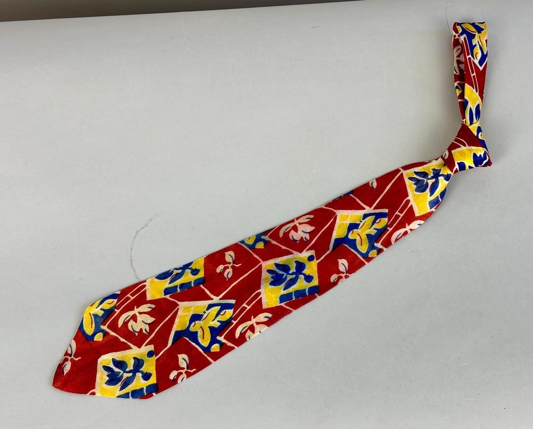 1940s Primary Flowers Necktie | Vintage 40s Watered Silk Floral ...