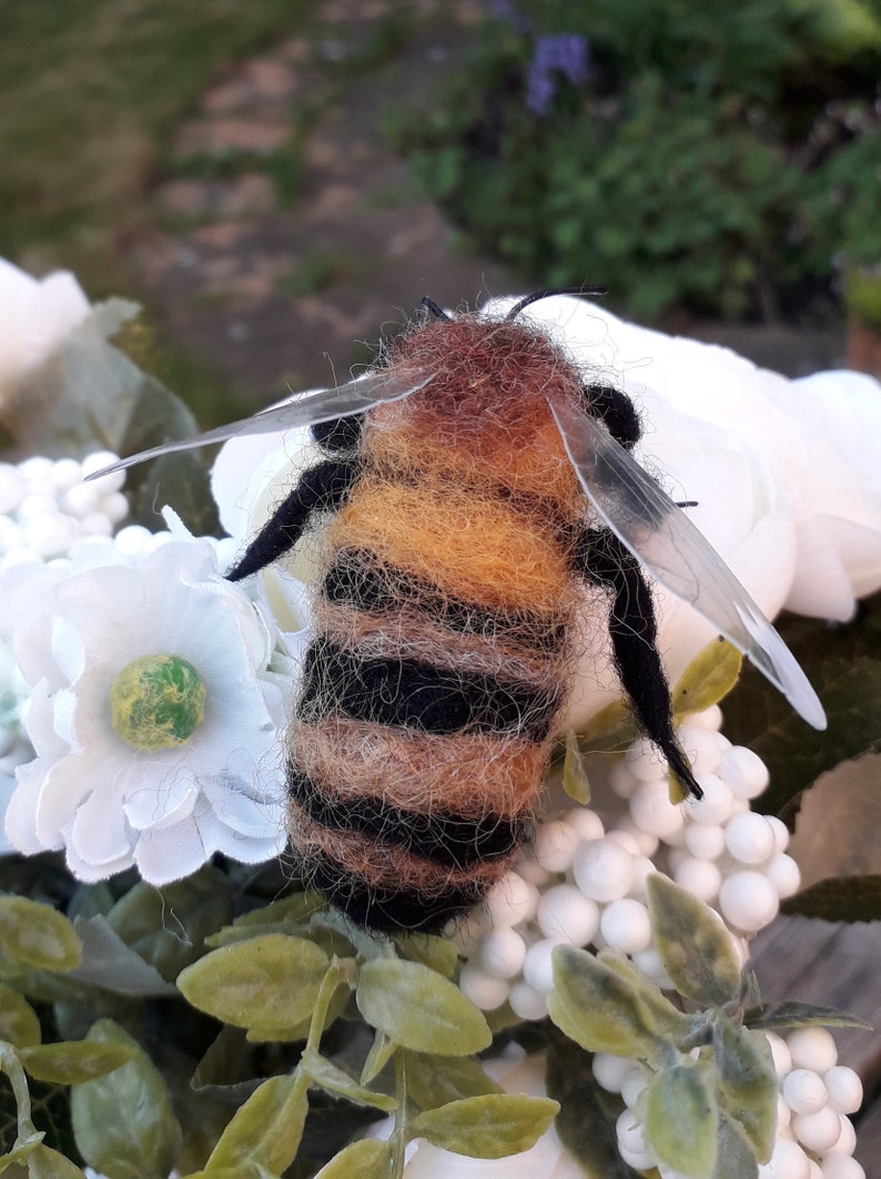 Needle felted Honey Bee | Etsy