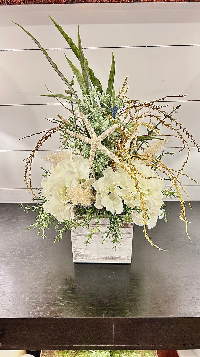 Coastal Flower Centerpiece, Hydrangea Beach House Table Centerpiece ...