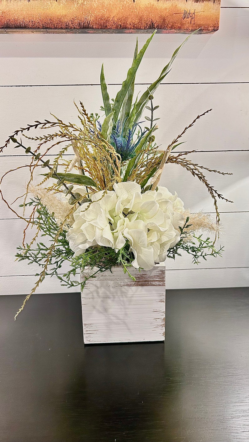 Coastal Flower Centerpiece, Hydrangea Beach House Table Centerpiece ...
