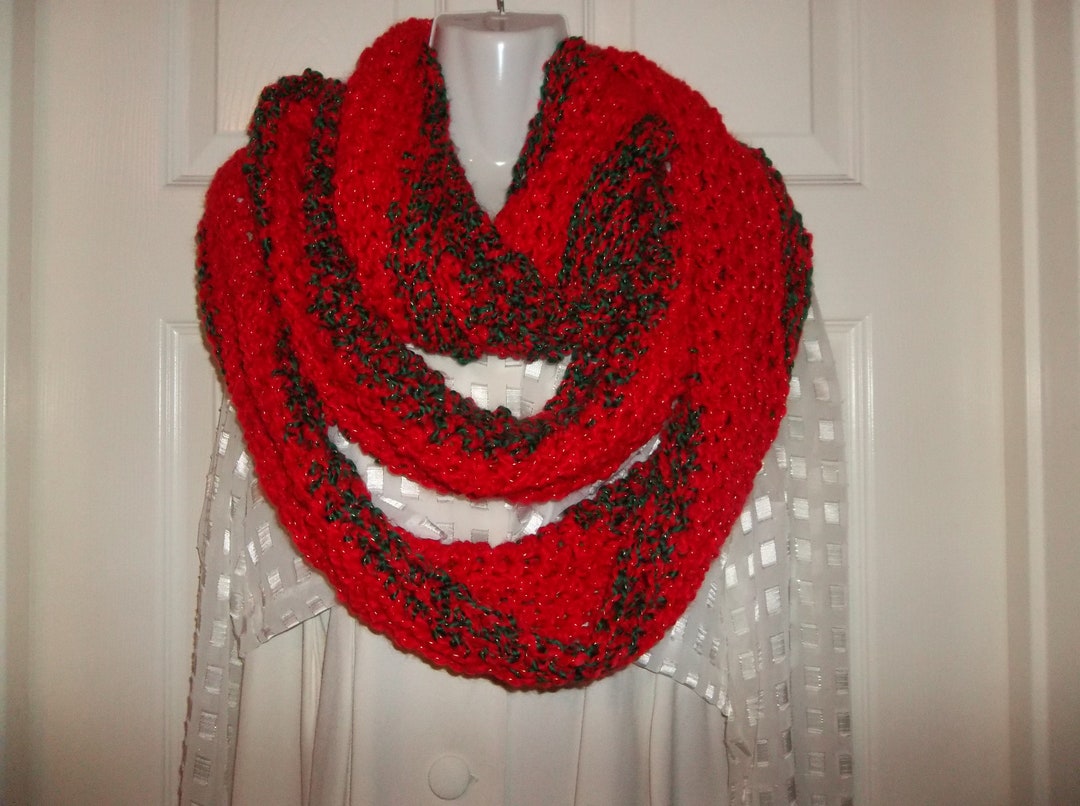 Crochet Pattern: Festive Crochet Scarf - Etsy