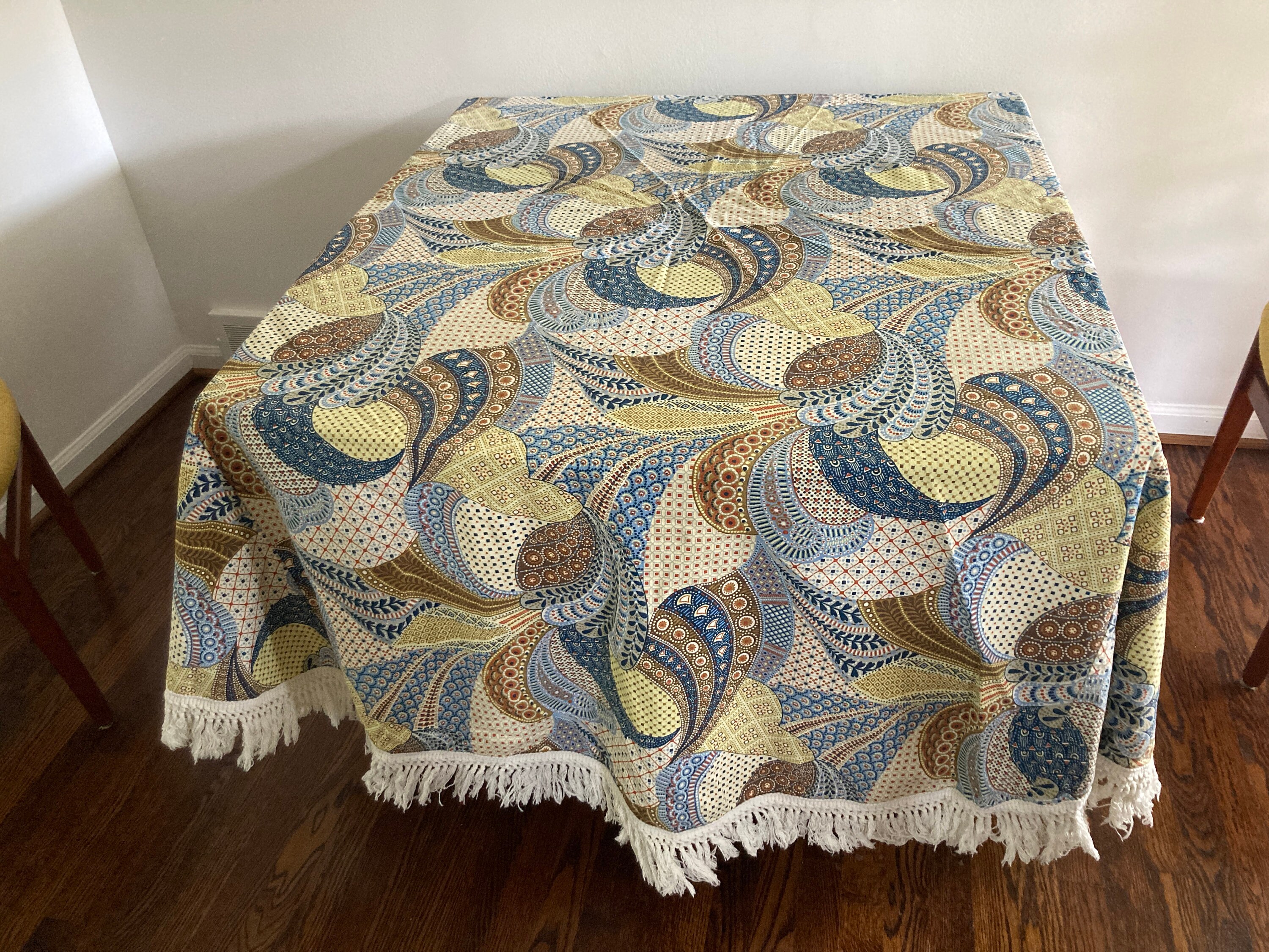 Vintage Mod Groovy Boho MASSIVE Round Cotton Fringed Tablecloth Paisley ...