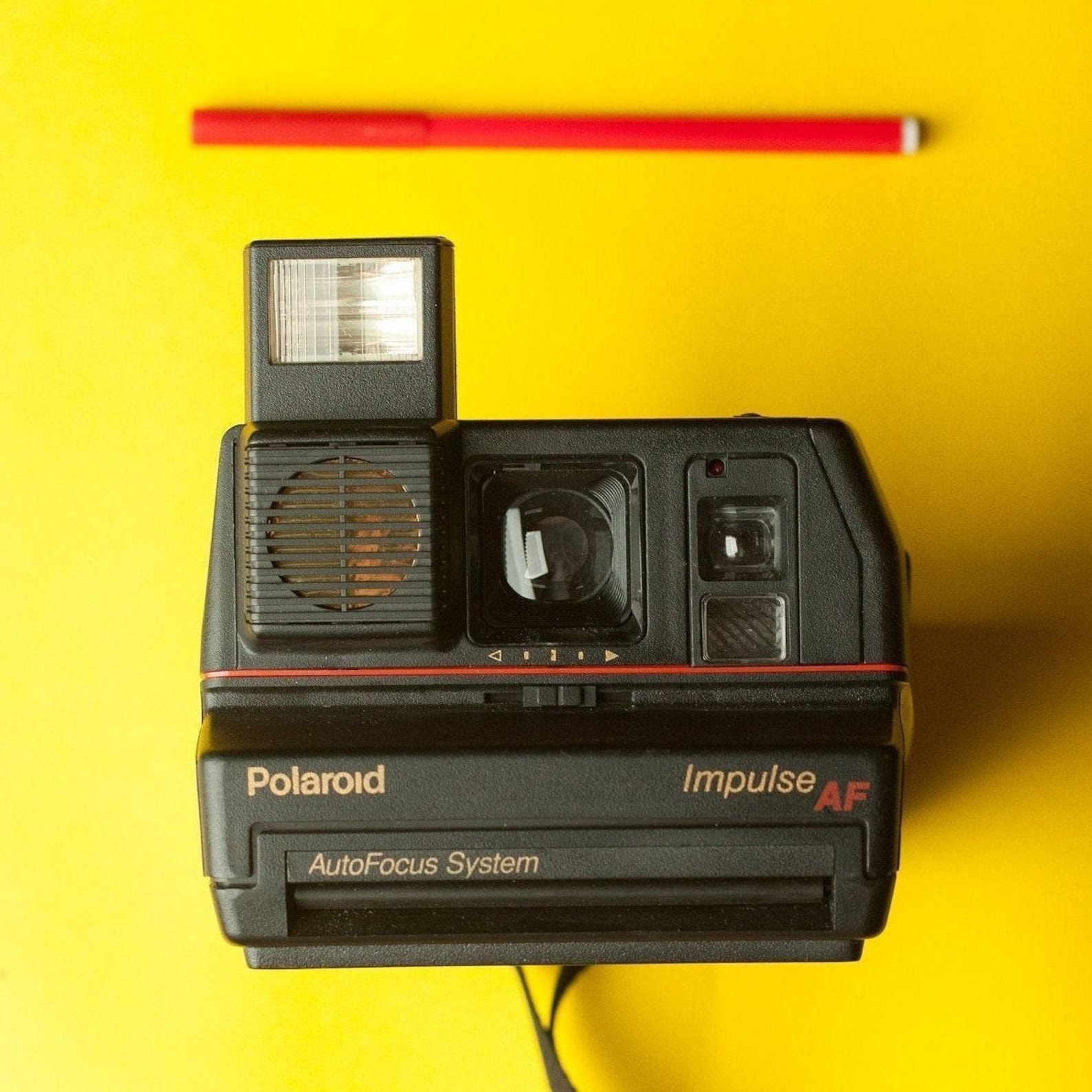 Polaroid Impulse Autofocus Af Instant Film Camera – 600 Film, Built-in ...