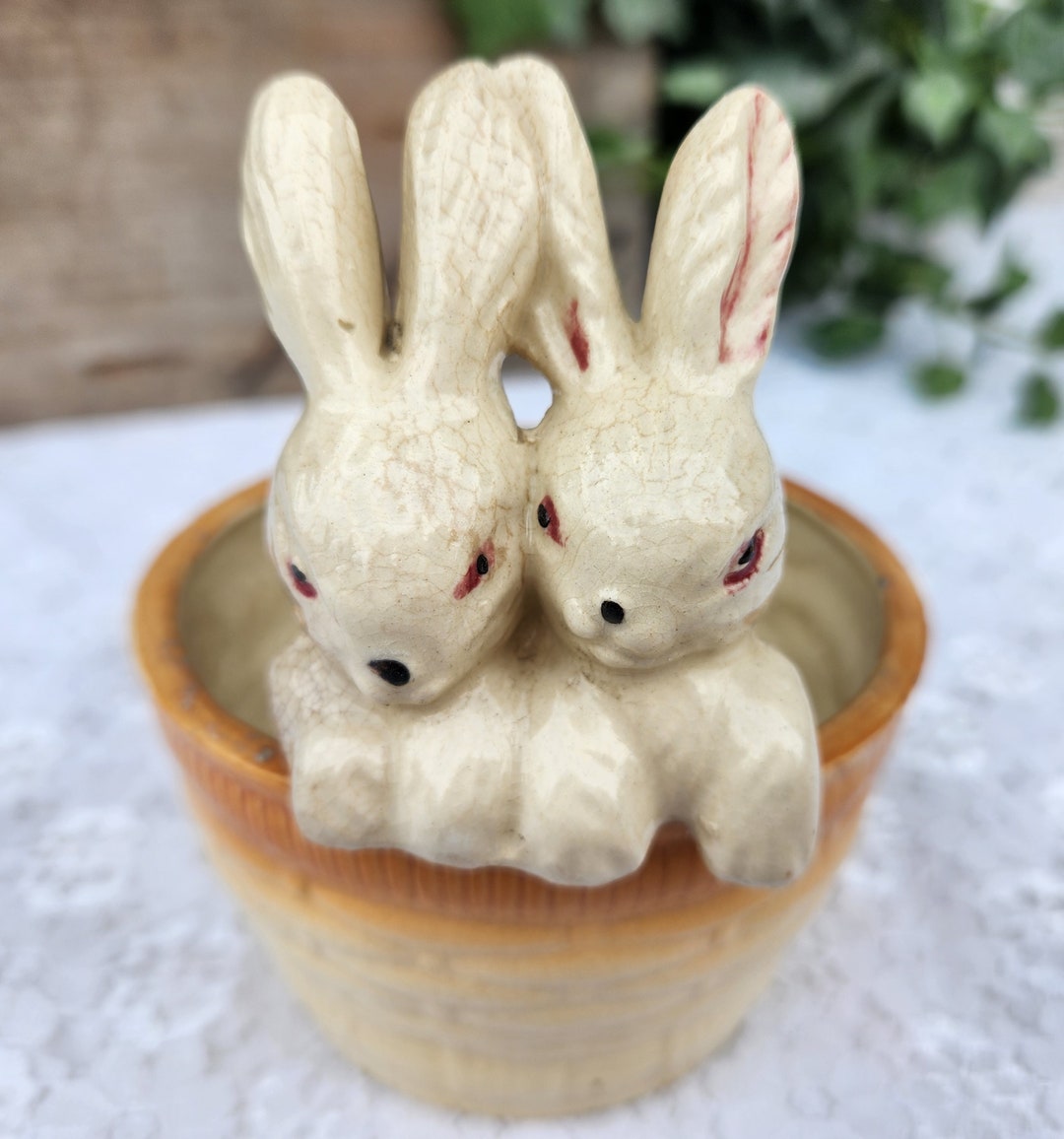 Rabbits Peering Over Planter Bunny Figurine Small Pot or Trinket Candy ...