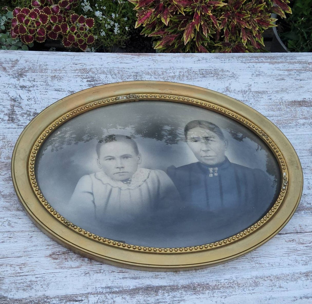 Large Oval Picture Frame With Convex Bubble Curved Glass, 21.5 X 15.75 ...