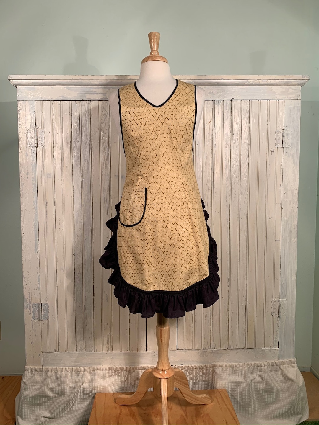Retro Style Chicken Wire Print Cotton Apron Large Pocket, Back Waist ...