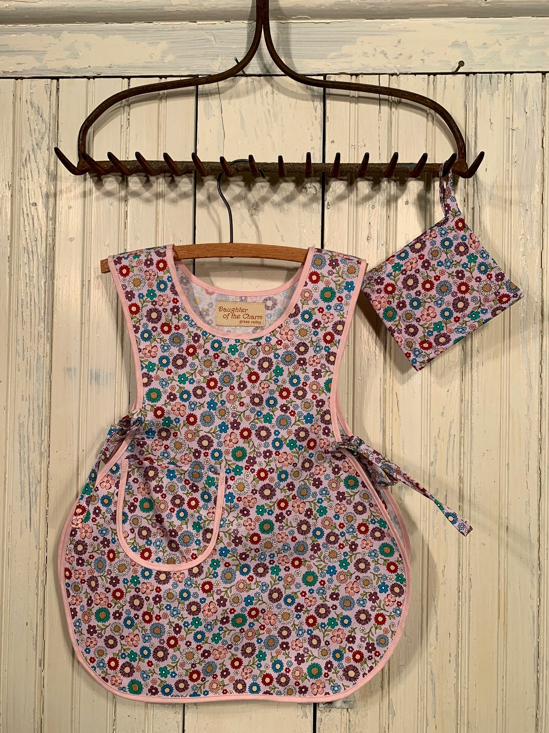 Toddler Girl Apron W/pocket. Full Coverage Front and Back for - Etsy