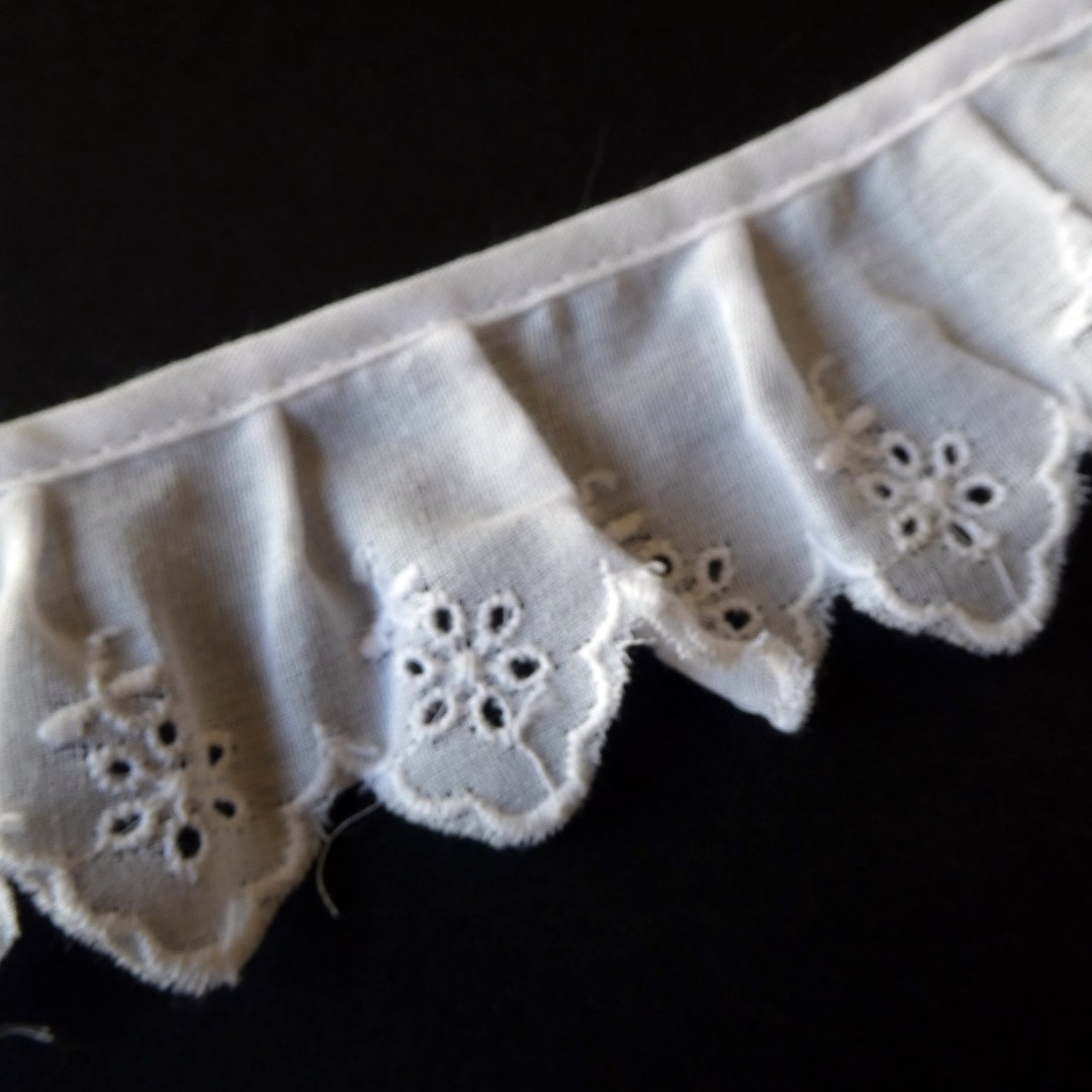 Ruffled White Broderie Anglaise Lace, 5 Cms Wide - Etsy