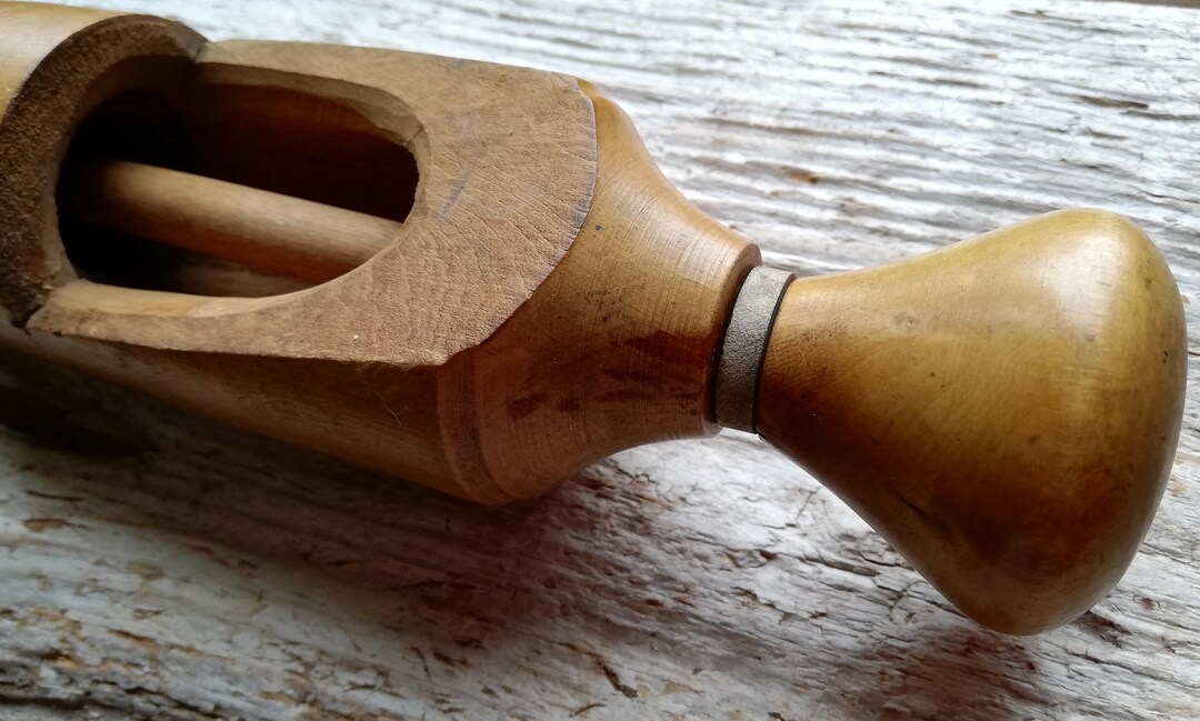 Vintage Wine Bottle Corker Vintage Wooden Cork Inserter Vintage Bottle ...