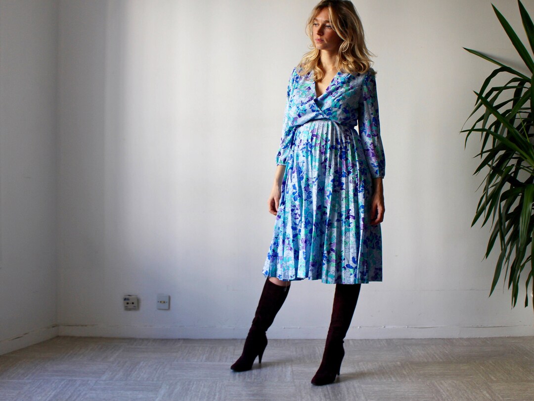 Lavender Blue / Pleated Wrap Midi Dress / Sky Blue, Green and Mauve ...