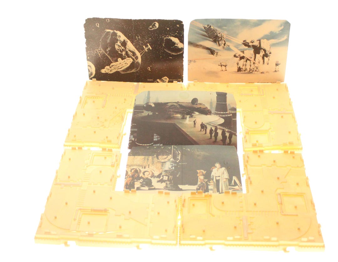 Display Arena Vintage Star Wars Mail Away Figure Stand Complete - Etsy