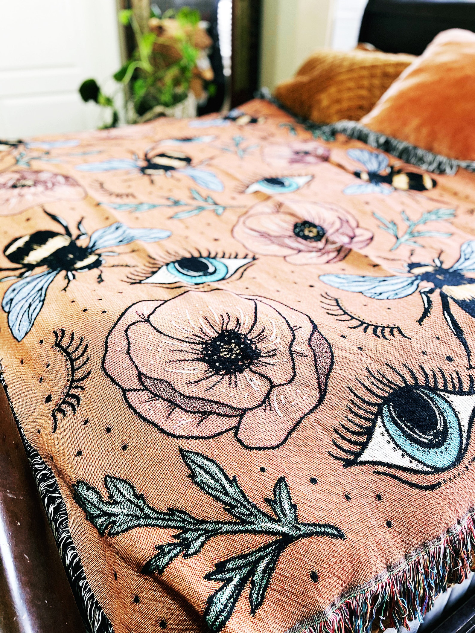 Floral Bee Pattern Woven Throw Blanket, Bee Pattern Woven Throw, Bee ...