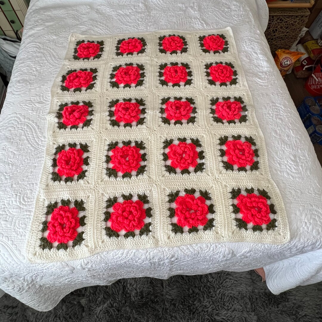 Vintage Granny Square Crochet Afghan, Bed Throw, Blanket, Covering ...