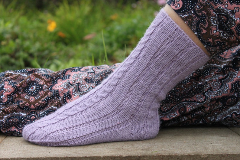KNITTING PATTERN Awesome Possum Socks Cabled Knit - Etsy