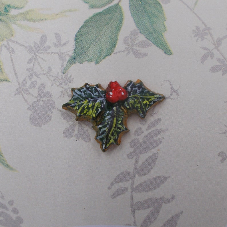 Small HOLLY TIE PIN Holly and Berries Tie Tack Christmas Lapel - Etsy