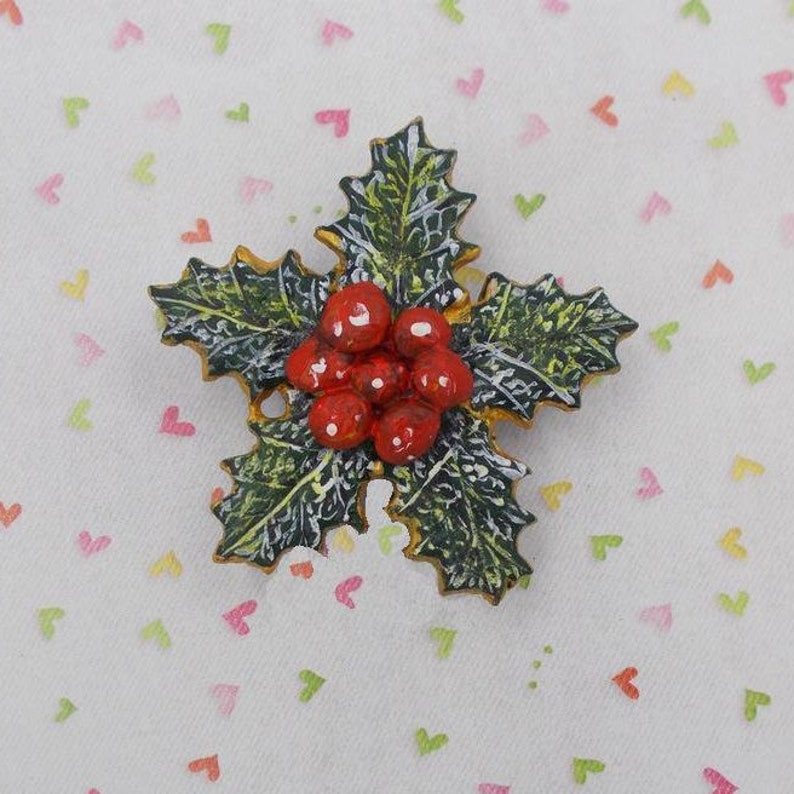 Large HOLLY & BERRIES WREATH Brooch Festive Christmas Winter - Etsy