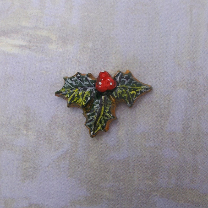 Small HOLLY TIE PIN Holly and Berries Tie Tack Christmas Lapel - Etsy