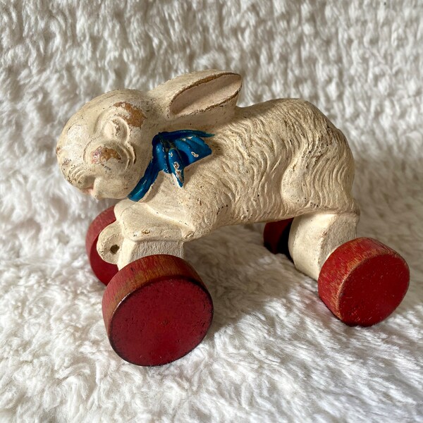Vintage Pulling Toy - Etsy