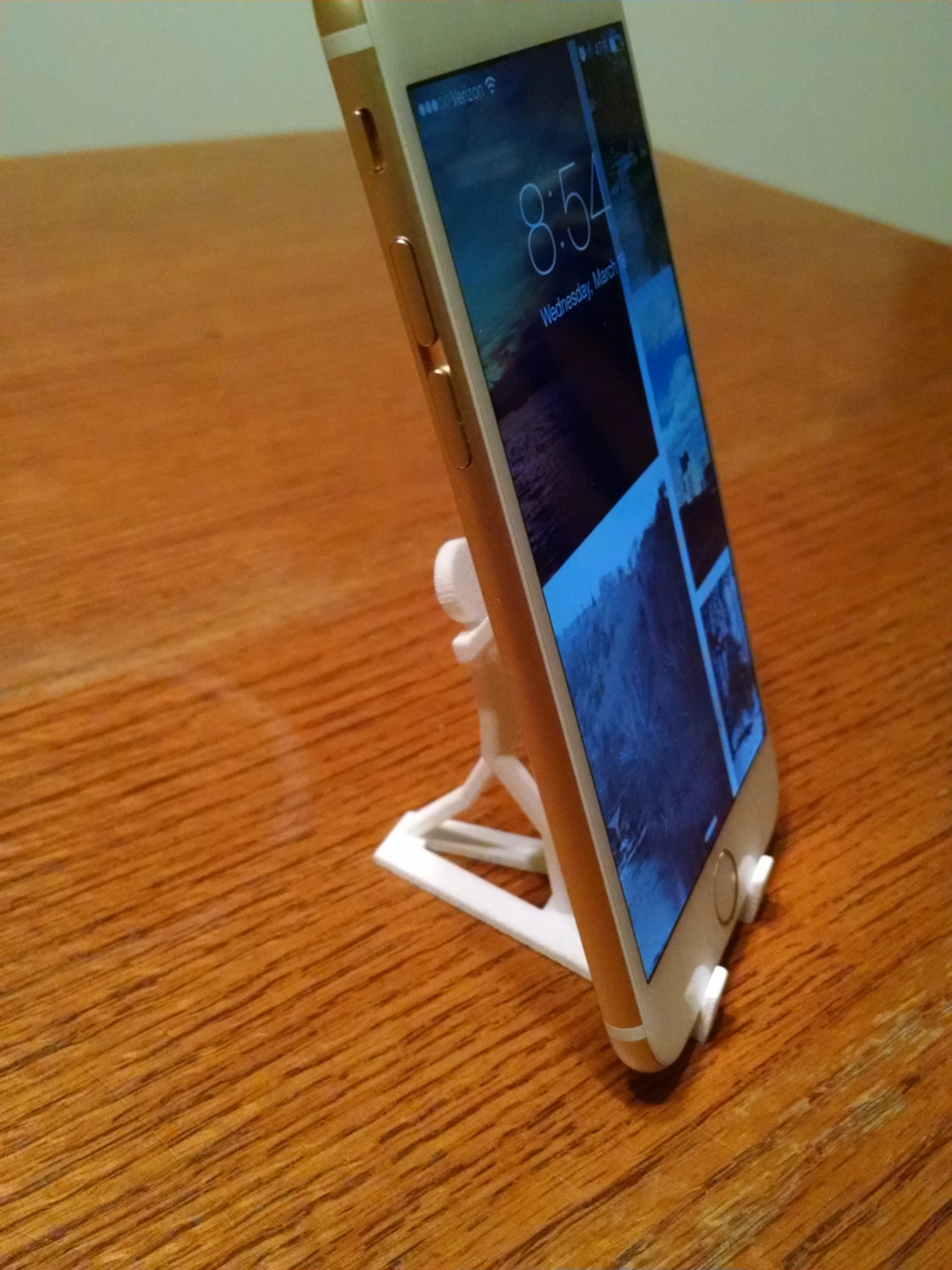 Cool Stick Figure Desktop Stand for Your iPhone or Android Smartphone ...