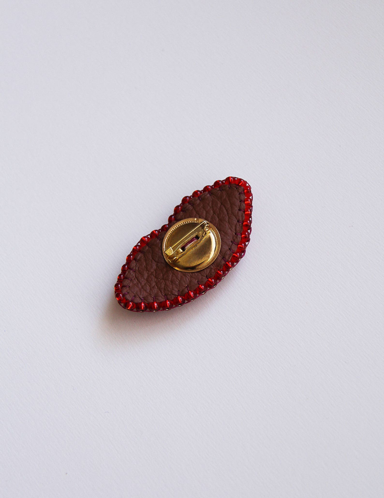 Ruby Lips Brooch / Artsy Brooch Gift for Painter / Alternative ...