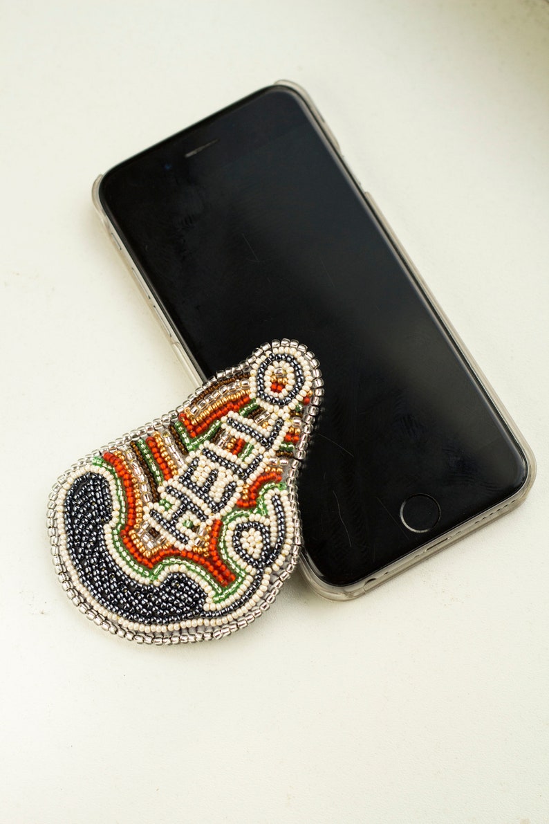 Telephone Beaded Brooch HELLO / Phone Design Jewelry ...