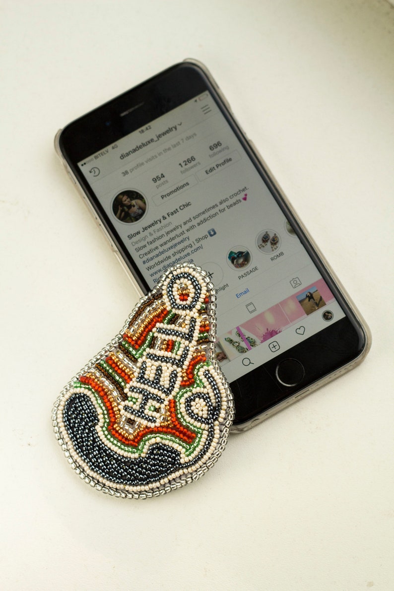 Telephone Beaded Brooch HELLO / Phone Design Jewelry ...