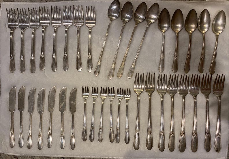 Wm Rogers Memory Hiawatha Silverplate Flatware - 39 Pieces - Etsy