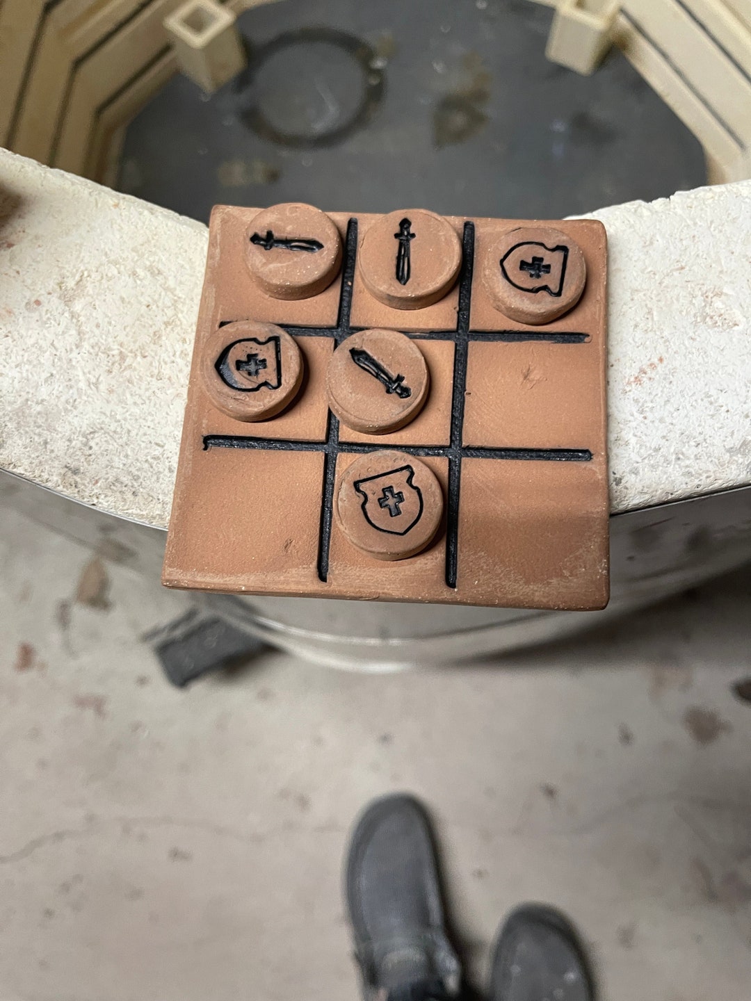 3D Printable Ceramic Tic Tac Toe Set - Game Board & Player Pieces STL ...