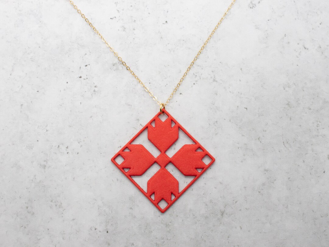 Bear's Paw Quilt Block Pendant: 3D Printed Nylon Jewelry - Etsy