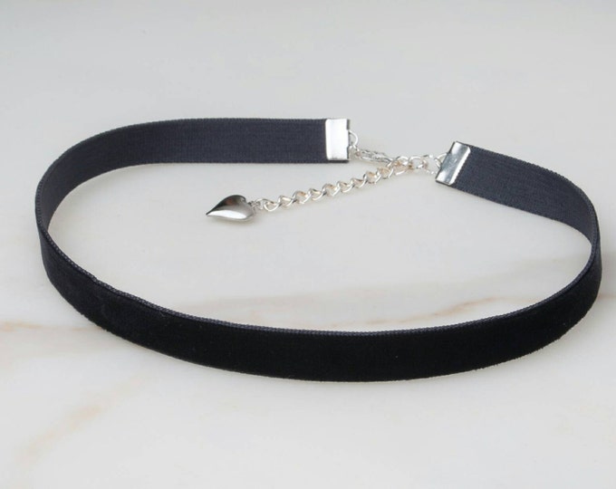 SALE Black Velvet Choker, 90s Choker Adjustable, Ribbon Choker, Small ...