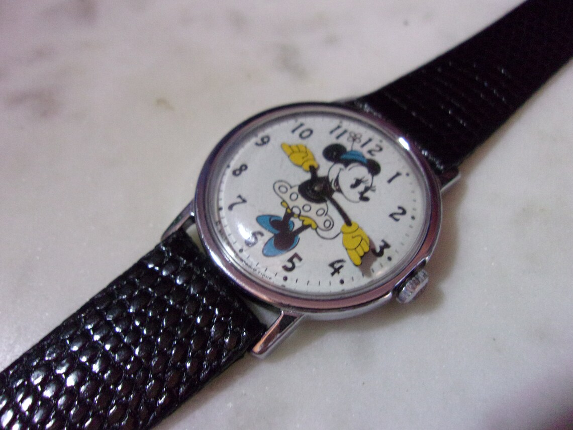 Vintage Manual-wind Minnie Mouse Watch Large Size New - Etsy