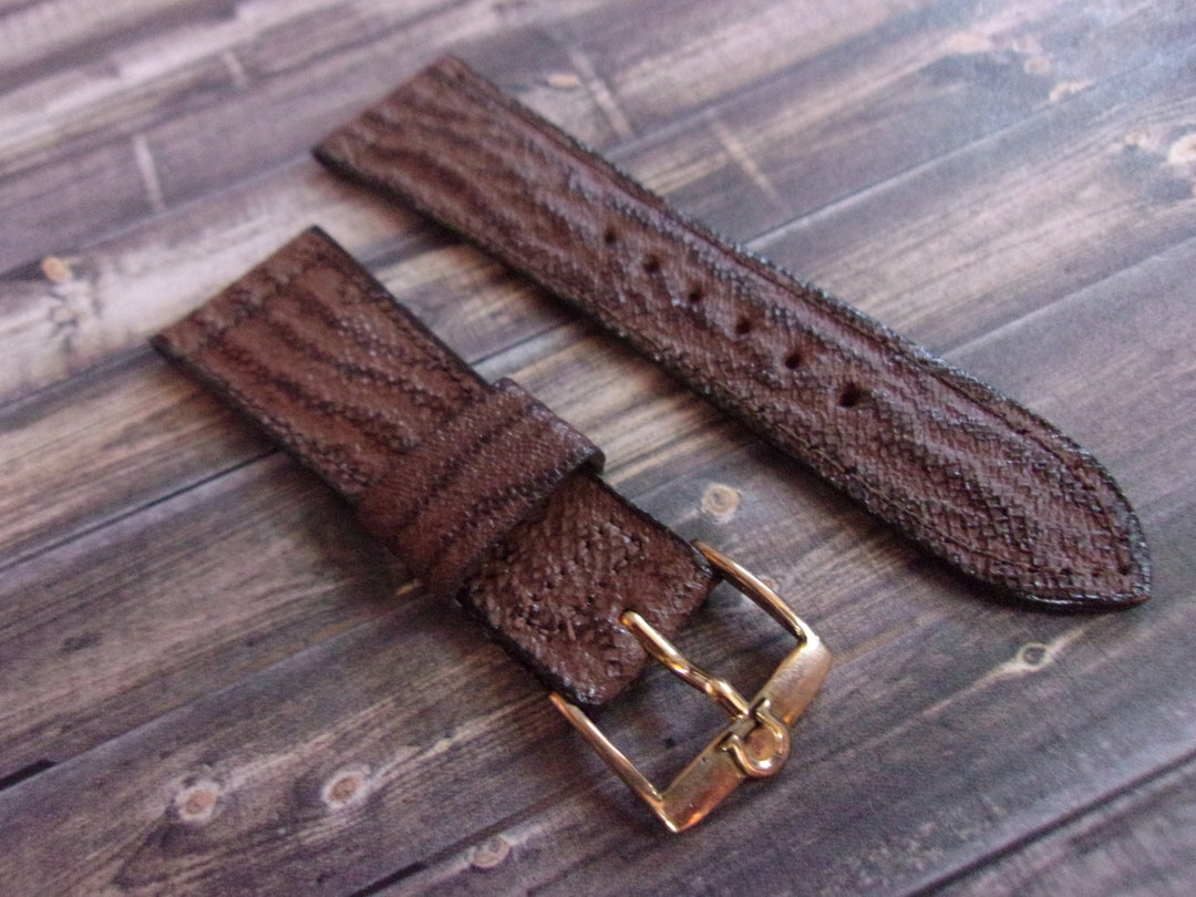 Vintage Short 22mm Omega SHARK Skin Band on Omega Yellow Plate Buckle ...