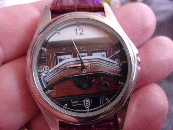 Lincoln Continental Mark IV Working Quartz Wristwatch… - Gem