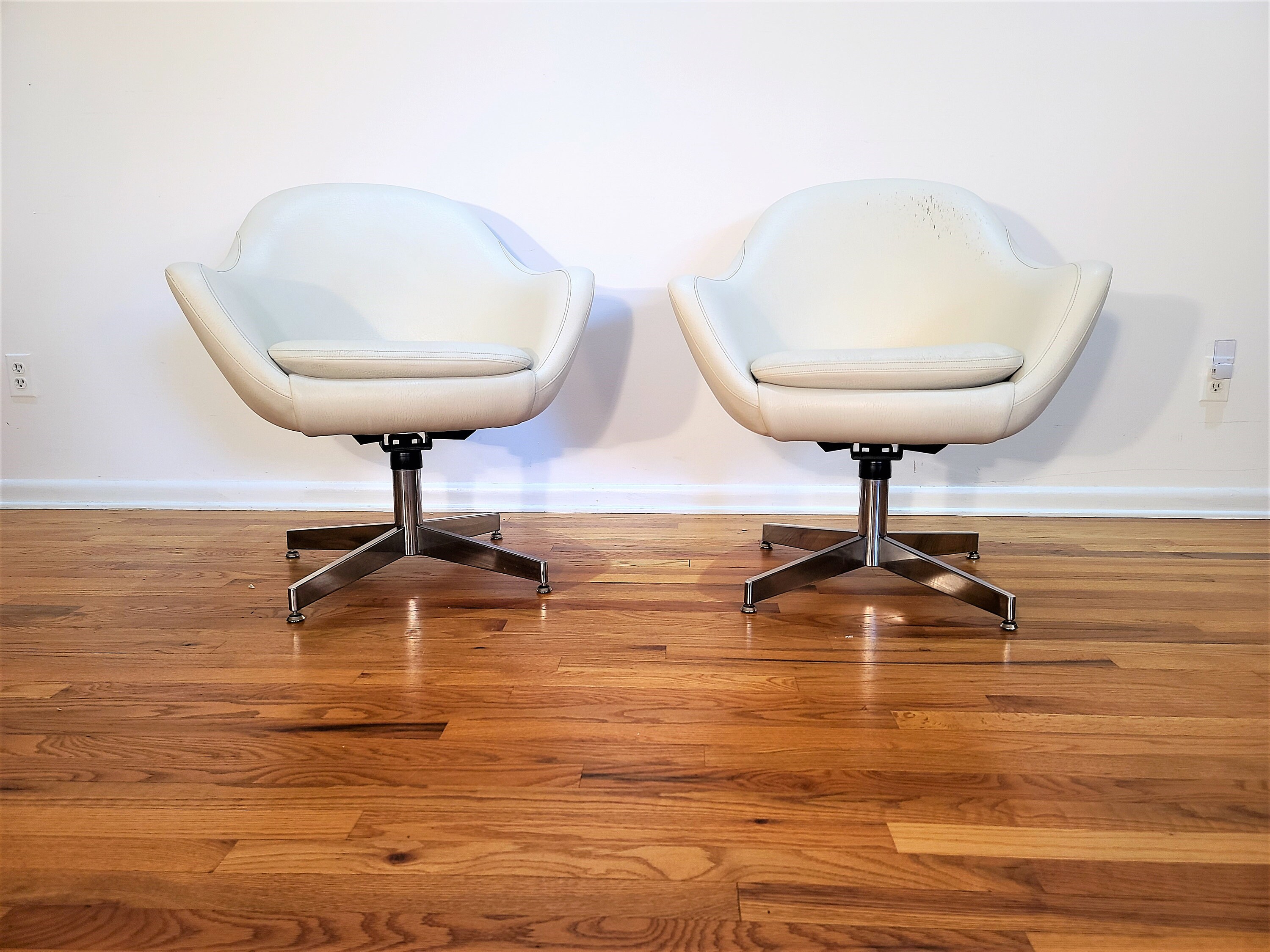 Overman Chairs With Decorating
